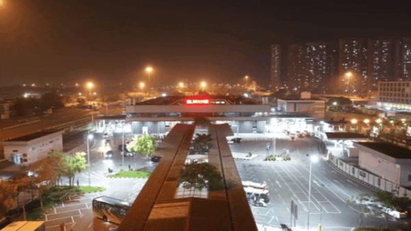 深港跨境服务再升级｜皇岗口岸启动全天候通关保障机制 护航大湾区夜间经济新动能--深圳市人民政府口岸办公室网站